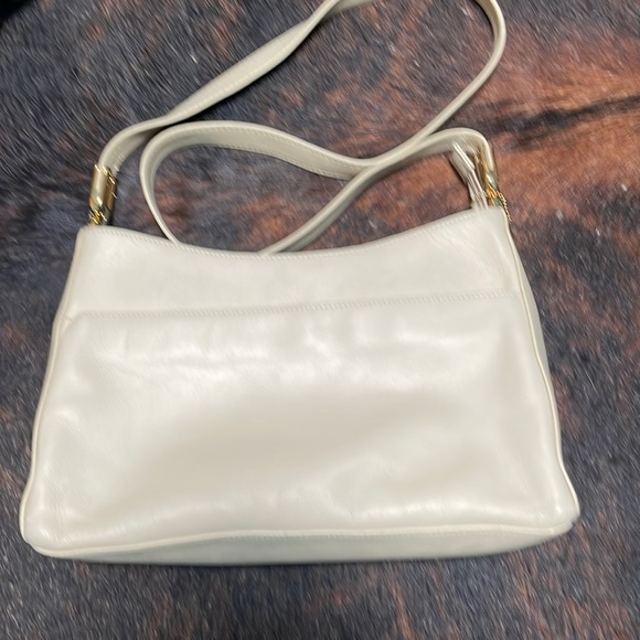Laura Scott | Bags | Cream Laura Scott Leather Shoulder Bag | Poshmark